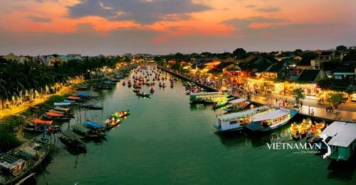 Tác phẩm Hoàng hôn trên sông Hoài, Hội An - Happy Vietnam 2025 - Vietnam.vn